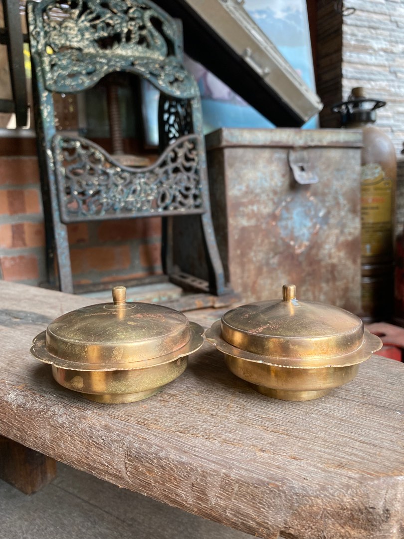 Bekas Bunga Rampai Tembaga Antik, Hobbies & Toys, Collectibles ...