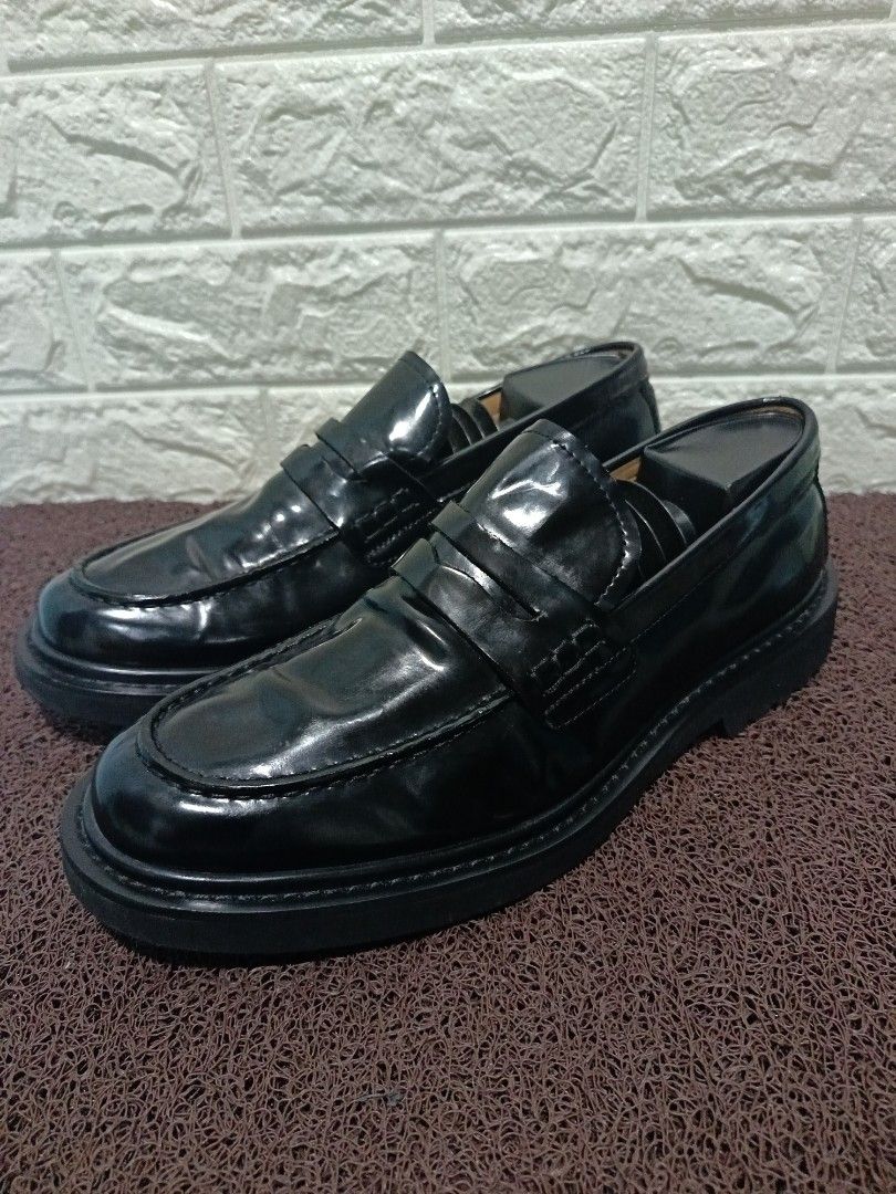 Uk9 Christian DIOR Paris, Luxury, Sneakers & Footwear on Carousell