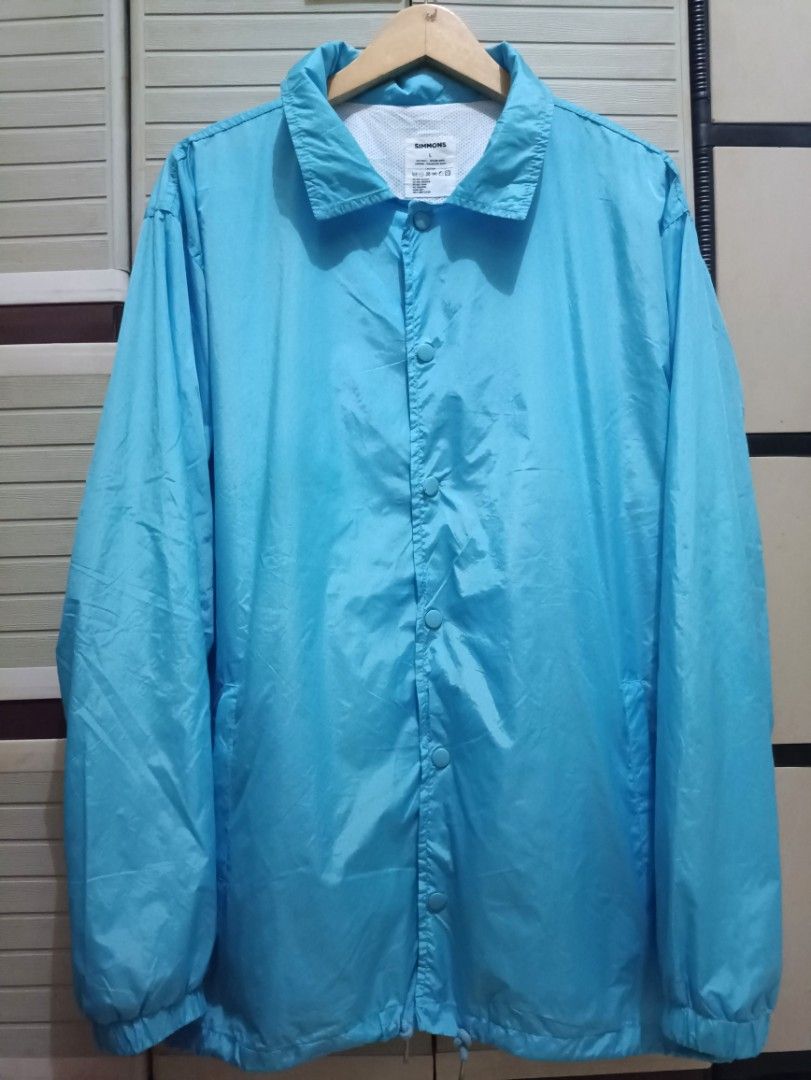 Coach Jacket dari 𝗦𝗜𝗠𝗠𝗢𝗡𝗦, Fesyen Pria, Pakaian , Baju Luaran di Carousell