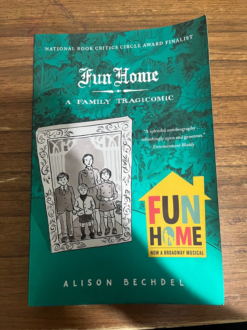 Fun Home: A Family Tragicomic by Alison Bechdel, Hobbies & Toys, Books ...