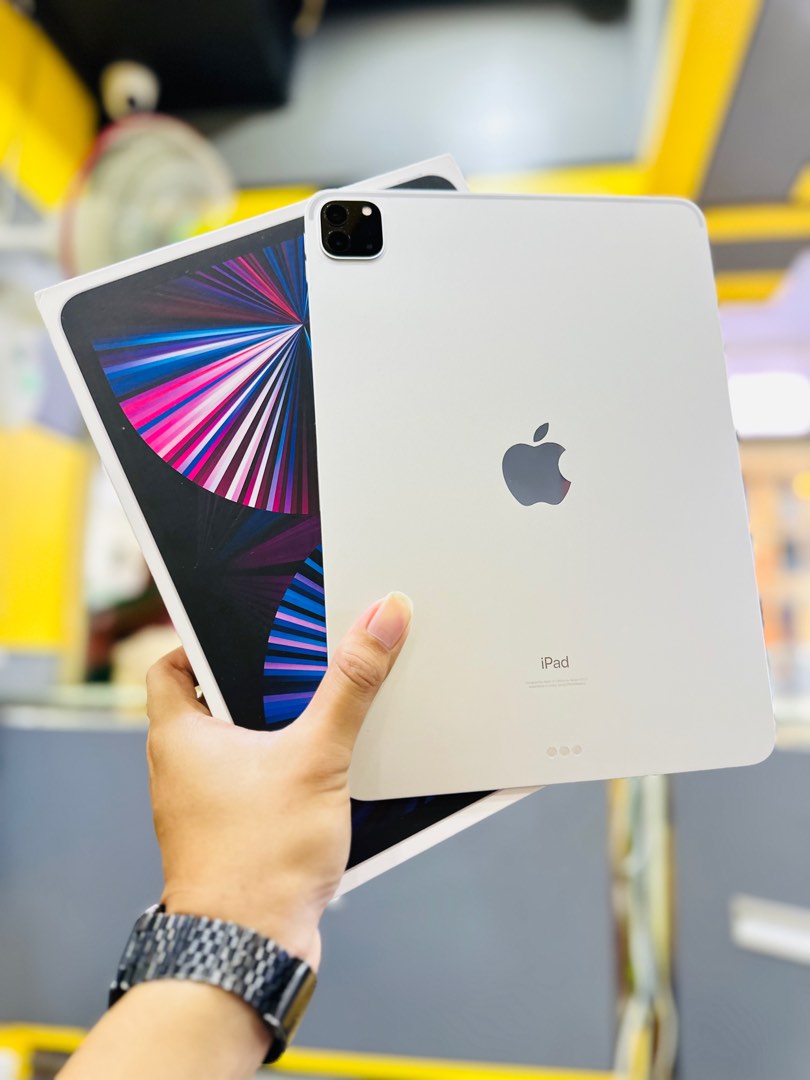 iPad Pro M1 11” 128GB Wifi only, Telepon Seluler & Tablet, Tablet di ...