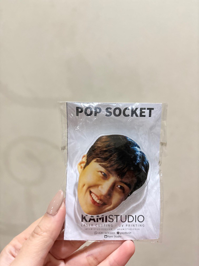 Kim Son Hoo Pop Socket HP, Telepon Seluler & Tablet, Aksesoris Tablet ...