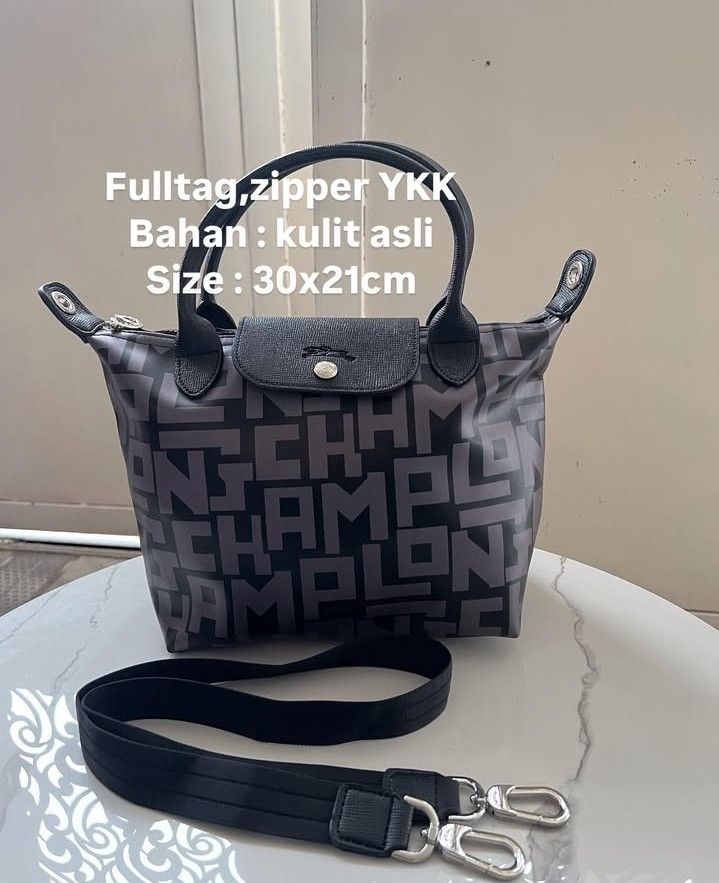 Longchamp made in France, Fesyen Wanita, Tas & Dompet di Carousell