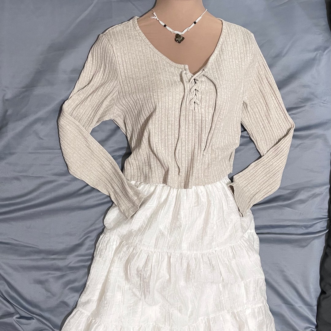 LS27. LIGHT BEIGE LACE UP FRONT LONG SLEEVE RIB KNIT CROP (PRIMARK ...