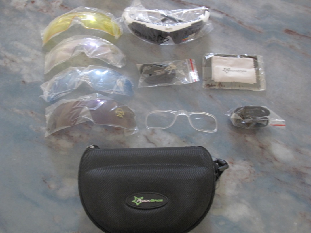 RockBros Sunglasses with Interchangeable Lenses, Men's Fashion, Watches ...