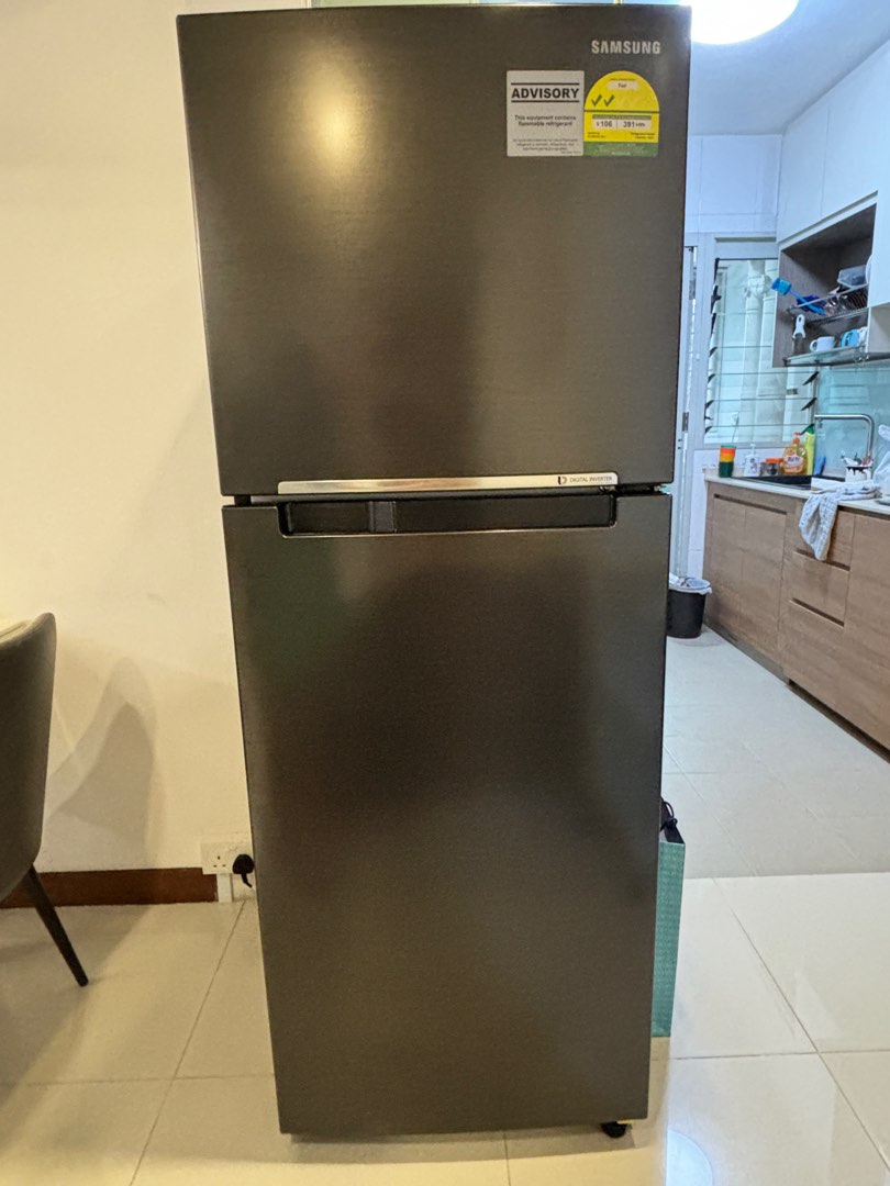 Samsung 2 door fridge 302L, TV & Home Appliances, Kitchen Appliances ...