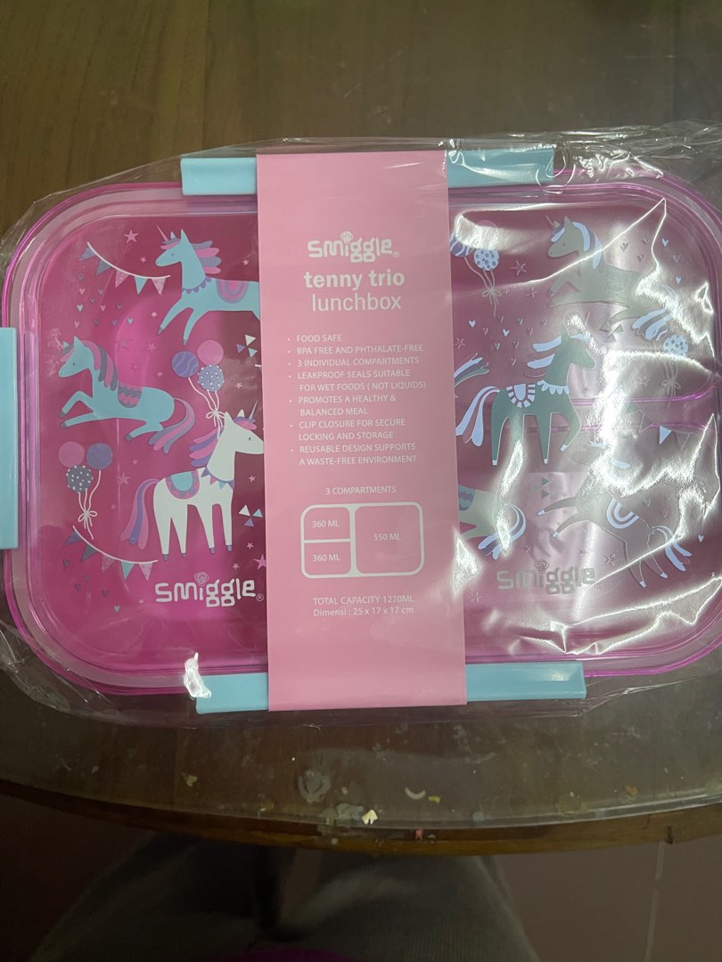 Smiggle tupperware, Everything Else, Others on Carousell