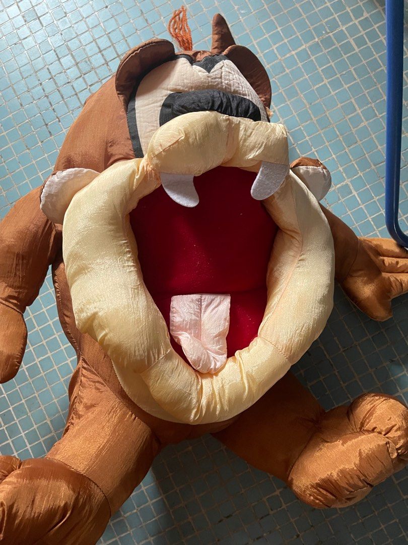 Vintage Taz Plush Toy, Hobbies & Toys, Toys & Games on Carousell