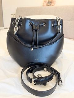 VOIR Handbag, Women's Fashion, Bags & Wallets, Shoulder Bags on Carousell