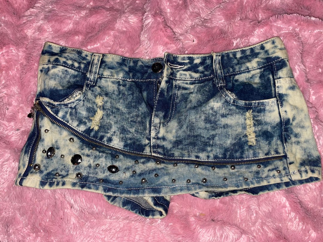 Y2k Skort, Women's Fashion, Bottoms, Shorts on Carousell
