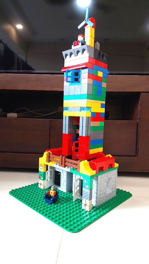 " JOKERs WINDMILL TOWER "- Lego Duplo / 72cm Tall @ S$55, Hobbies ...