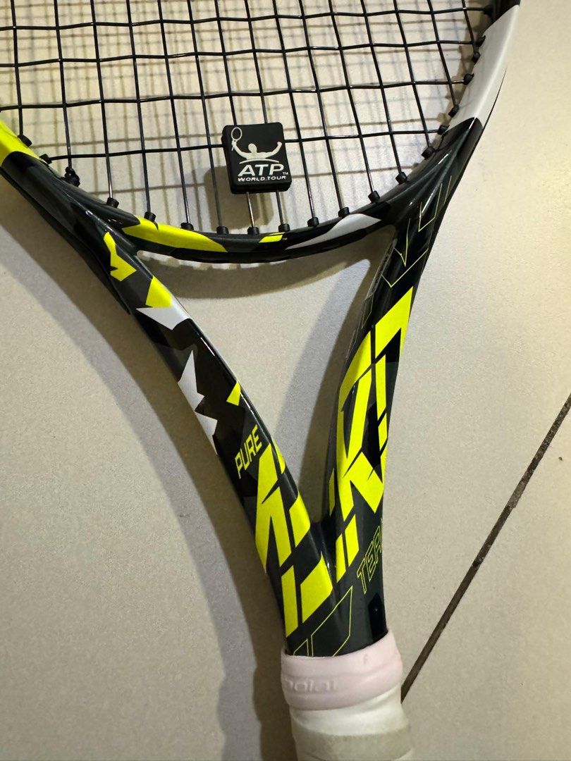 Babolat Pure Aero Team, Sports Equipment, Sports & Games, Racket & Ball ...