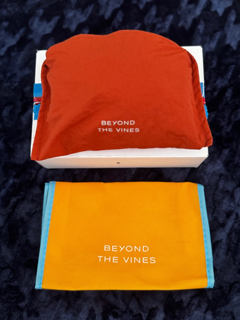 Beyond the Vines (BTV) XS Dumpling Bag, Fesyen Wanita, Tas & Dompet di ...