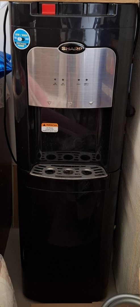 Dispenser Air Minum Panas Biasa Dingin Galon Bawah Merk SHARP Warna ...