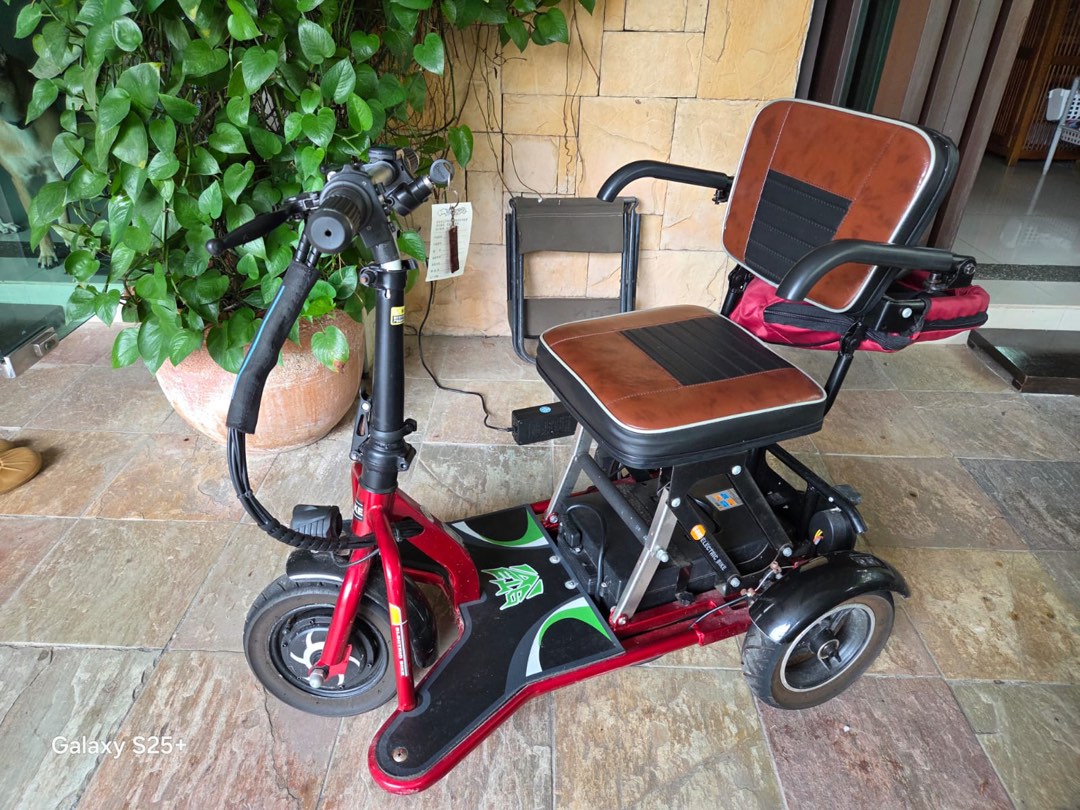 Electric mobility Aid scooter, Sports Equipment, PMDs, E-Scooters & E ...