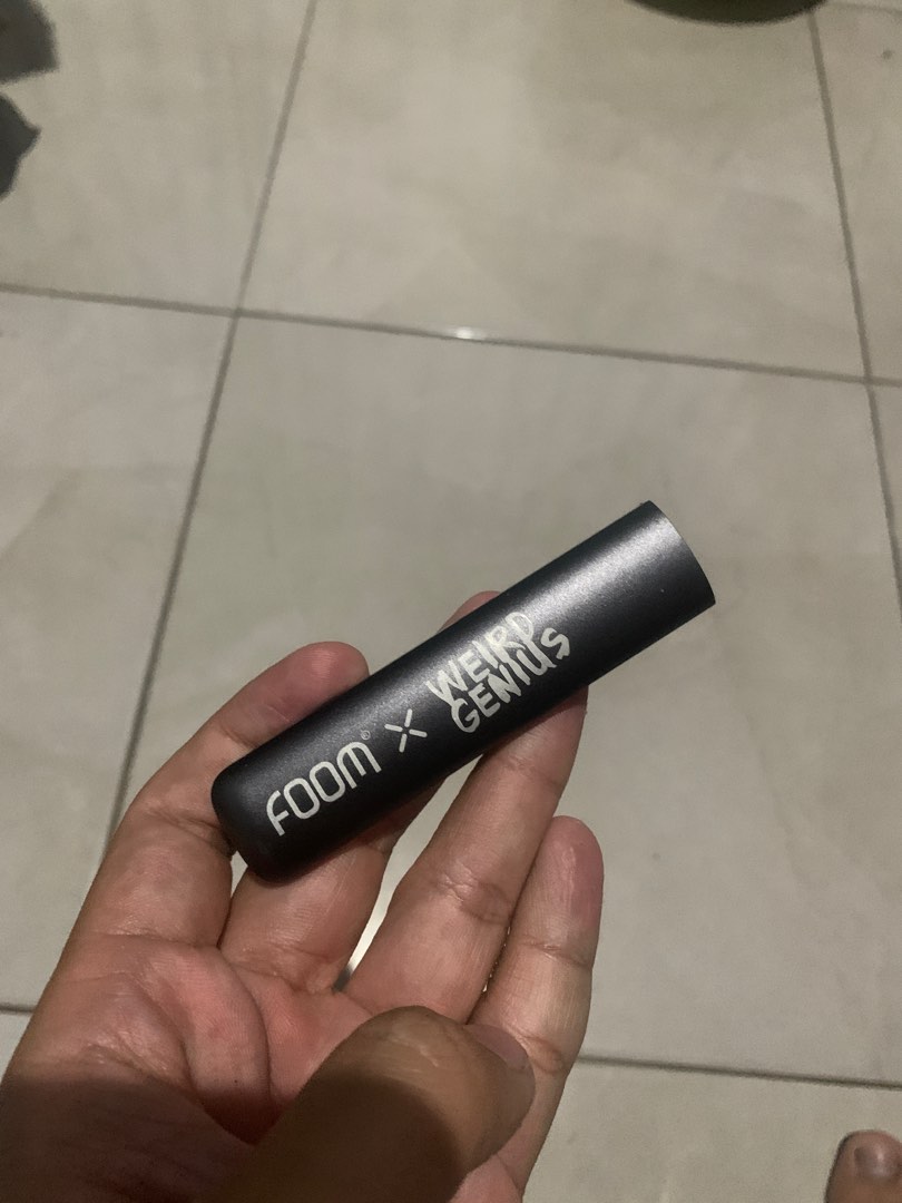 FOOM x Weird Genius Grey, Elektronik, Lainnya di Carousell