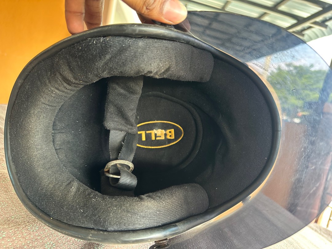 HELMET BELL, Auto Accessories on Carousell