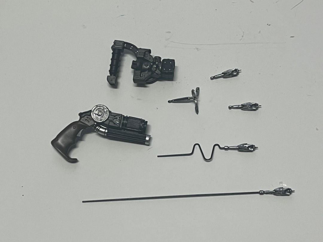 Hottoys Batman Justice League MMS456 1/6 figure weapon set 2, 興趣及遊戲, 玩具 ...