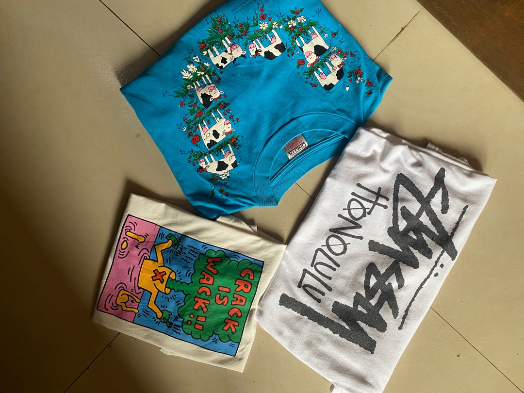 kaos stussy, keith haring, cow by kathie, Fesyen Pria, Pakaian , Atasan ...