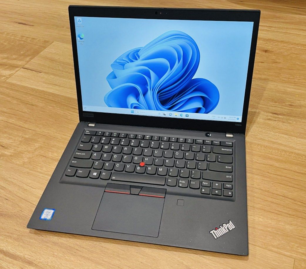 Lenovo ThinkPad Laptop with 20GB ram / 256GB SSD – i7 7th Gen, 14" FULL ...