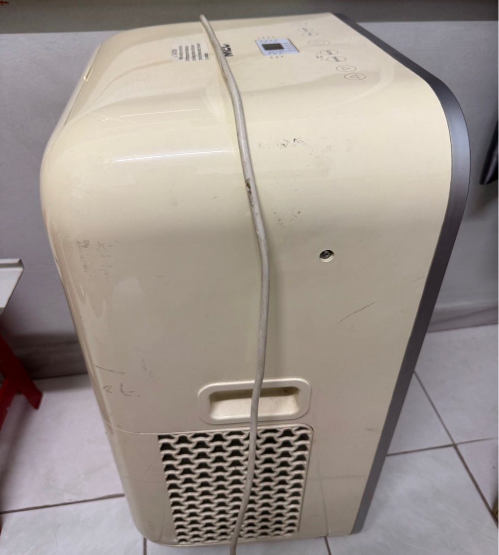 MEC Iport 1.5 portable aircond, TV & Home Appliances, Air Conditioners ...