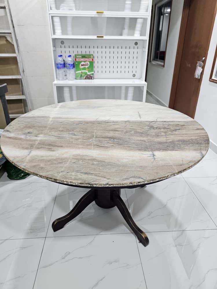 Meja makan bulat marble, Furniture & Home Living, Furniture, Tables ...