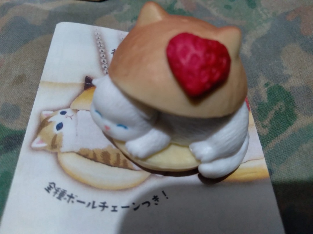 Mofusand bread figurine, Hobbies & Toys, Toys & Games on Carousell