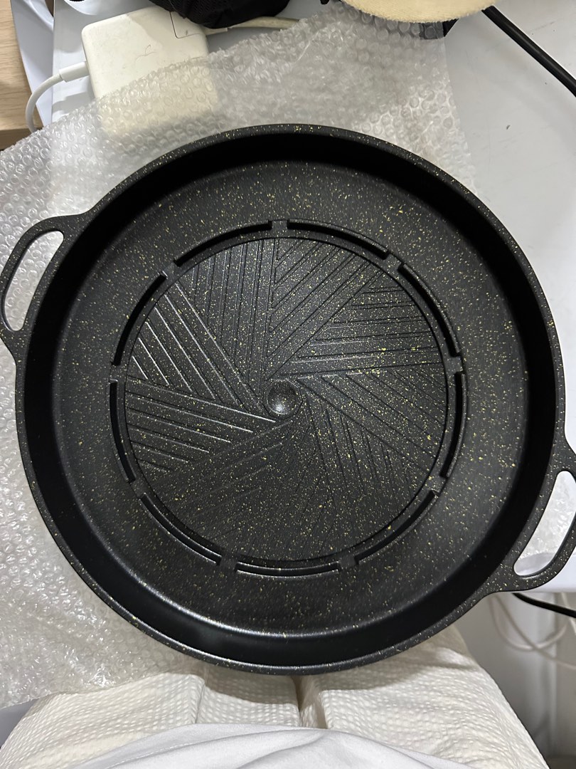 Mookata Hot Plate BBQ, Furniture & Home Living, Kitchenware & Tableware ...