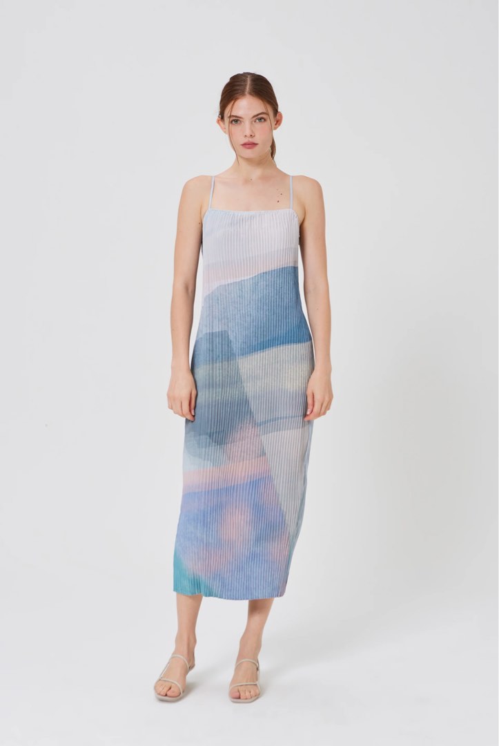 OSN Frame Pleated Column Dress Blue, Women's Fashion, Dresses & Sets ...