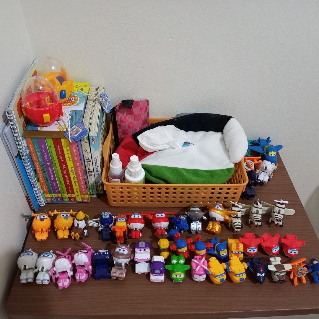 Preloved Super Wings Figure Figurine Jett Dizzy Donnie Jerome Todd Paul Golden Boy Golden Girl ...