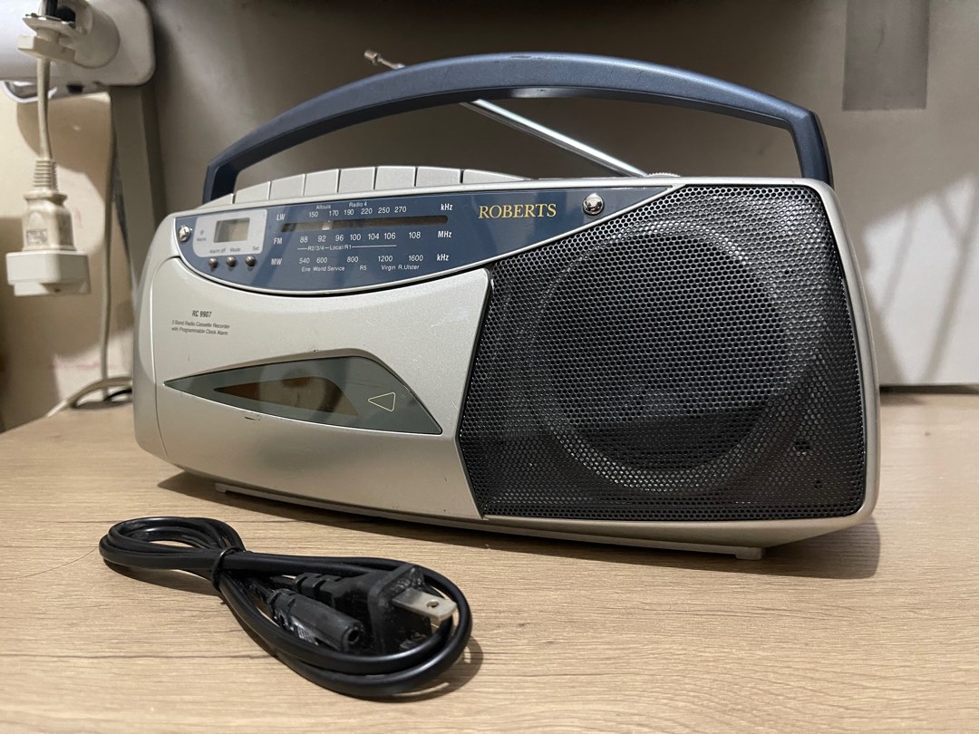 Roberts Portable Radio Cassette Player 220v Complete FM AM, perfect ...