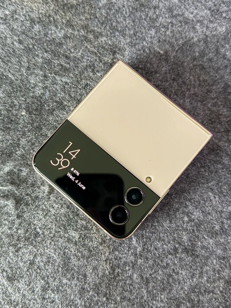 Galaxy Z Flip 4 128GB Pink Gold, Mobile Phones & Gadgets, Mobile Phones ...