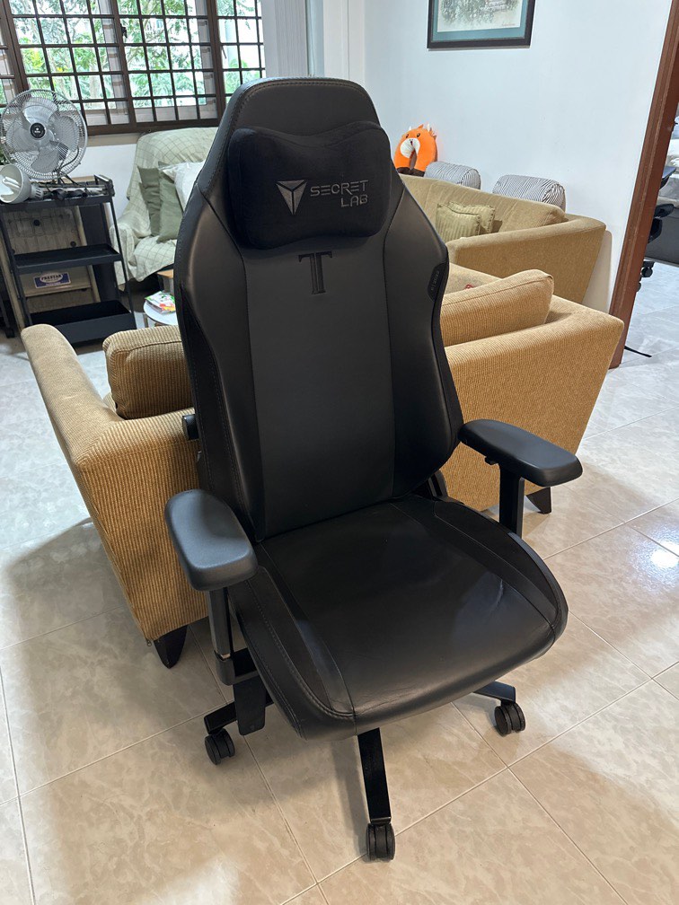 Secret Lab Titan, Furniture & Home Living, Furniture, Chairs on Carousell