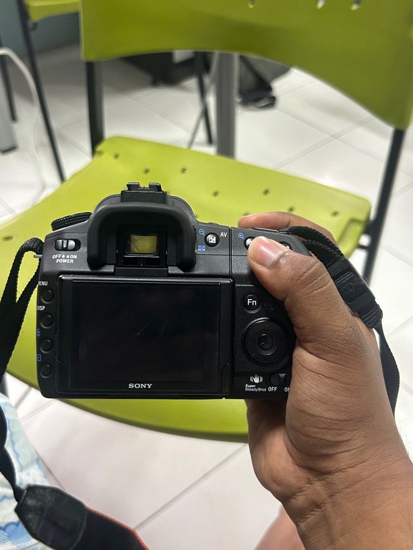 Sony a350 dslr Camera, Photography, Cameras on Carousell
