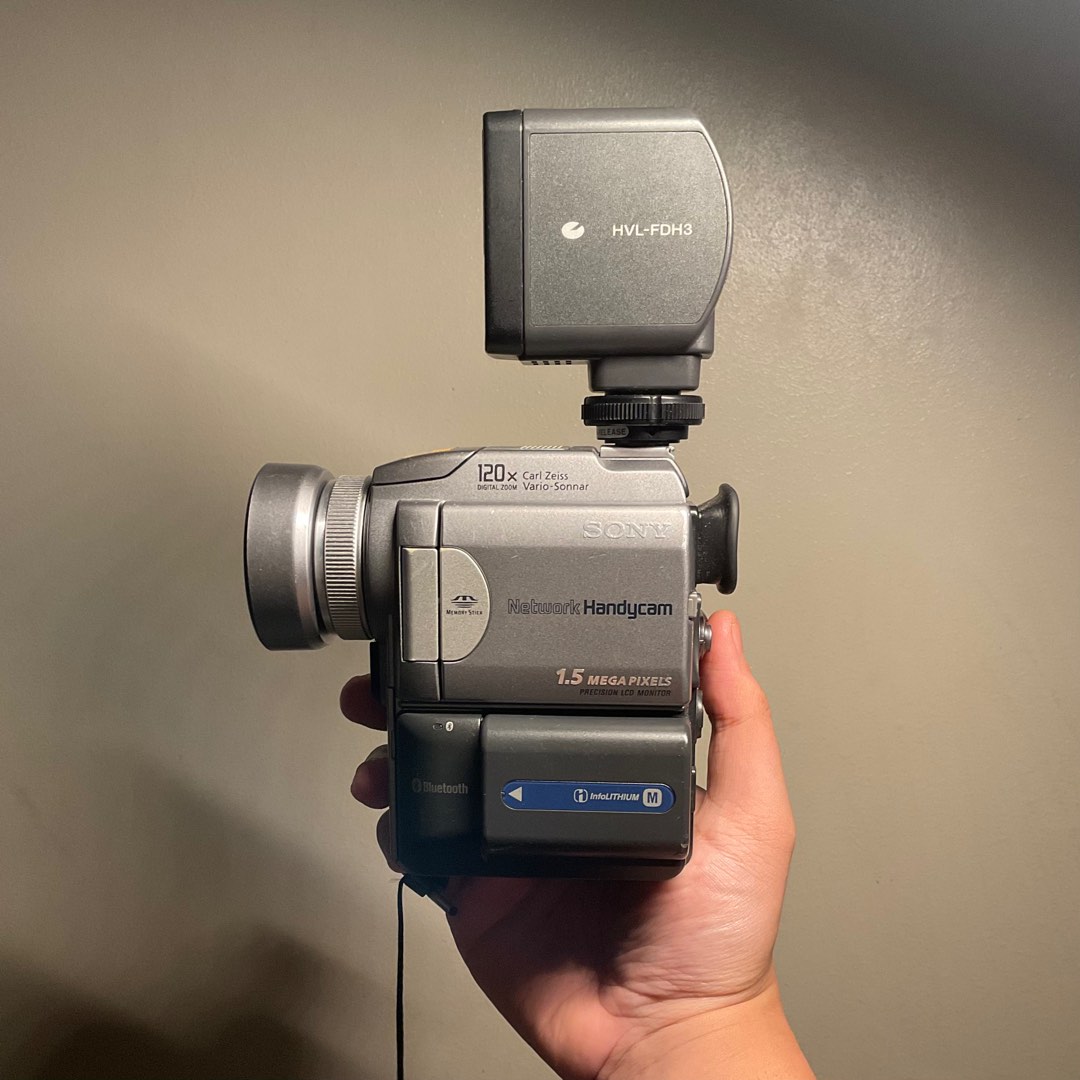 Sony DCR PC120 MiniDV Handycam/Digicam/Camcorder, Photography, Video ...