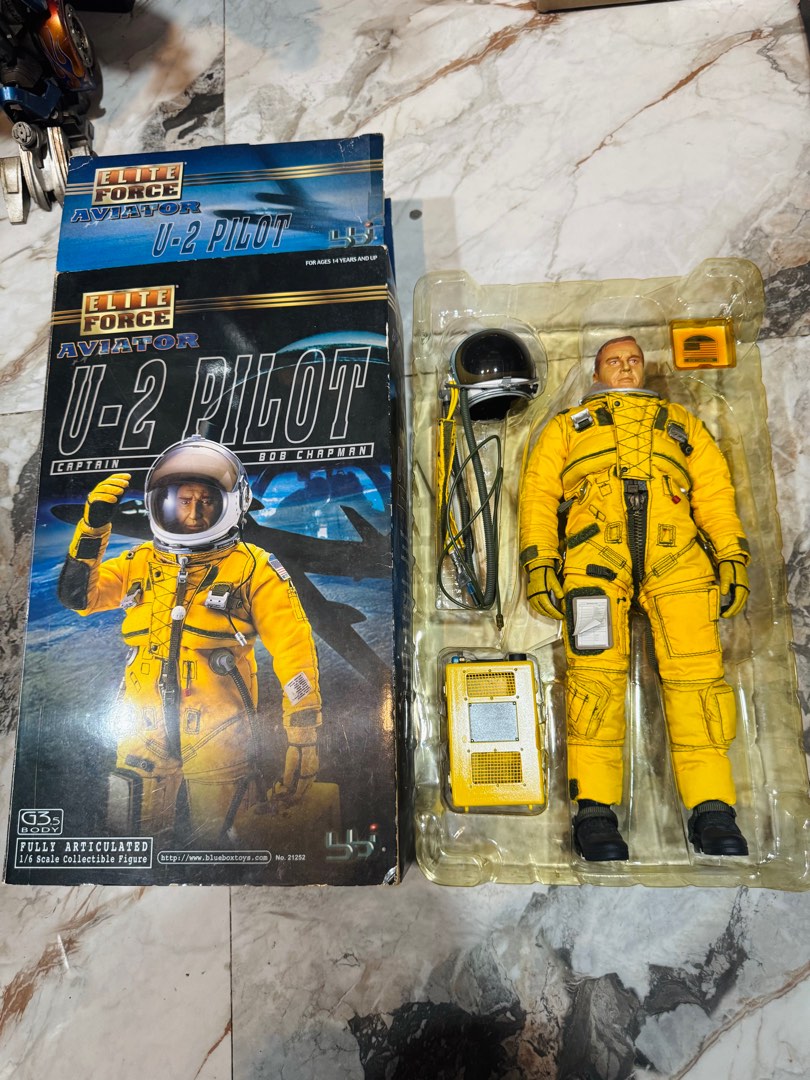 U-2 PILOT CAPTAIN BOB CHAPMAN 1/6 SCALE, Hobbies & Toys, Toys & Games ...