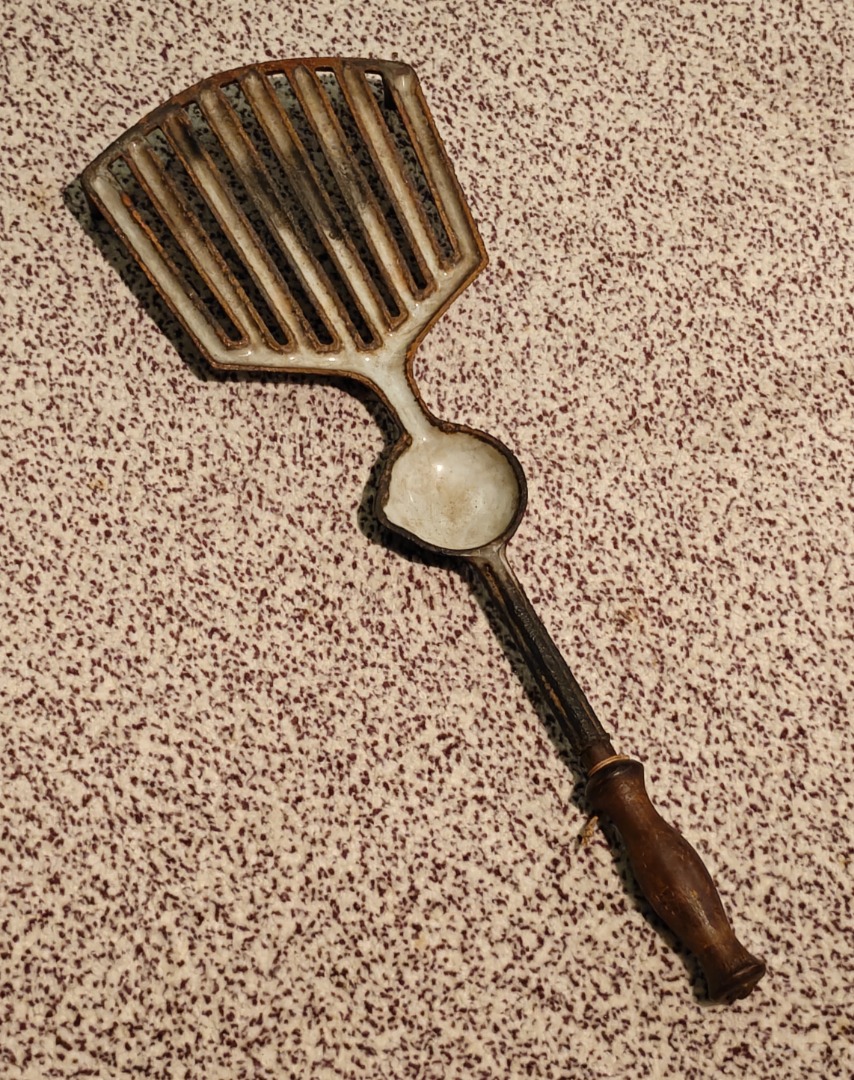 Antique Victorian Griddle, Hobbies & Toys, Memorabilia & Collectibles ...