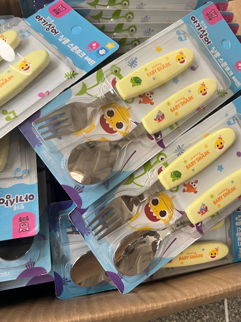 Baby Shark 兒童餐具 x 1 (Made in Korea), 兒童＆孕婦用品, 護理及餵哺, 護理及餵哺 - 加固 - Carousell