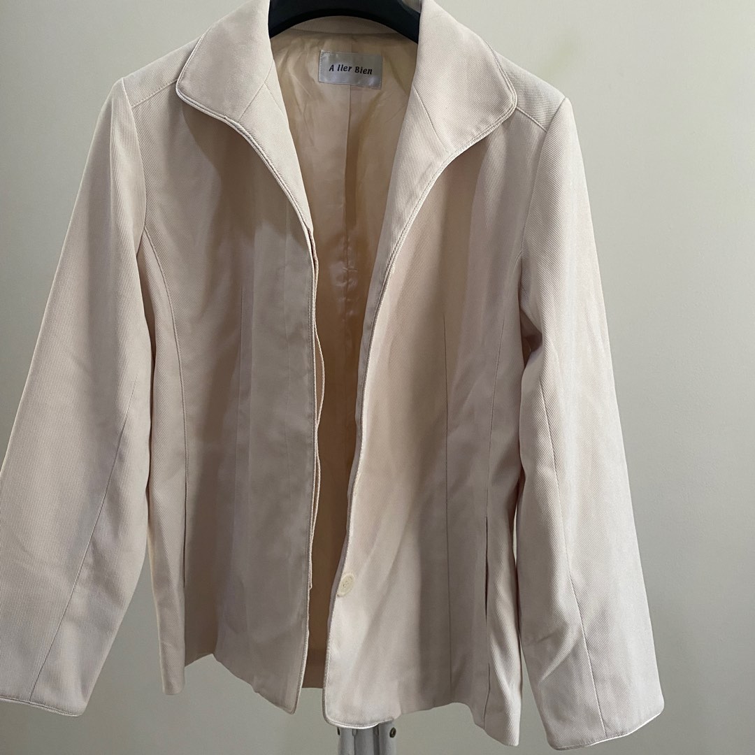blazer outer warna putih tulang cream, Fesyen Wanita, Pakaian Wanita ...