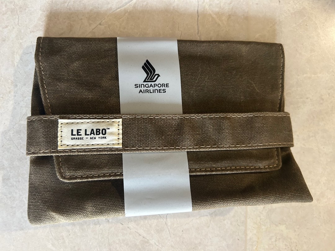 Business Class Amenity from Singapore Airlines, Luxury, Bags & Wallets ...