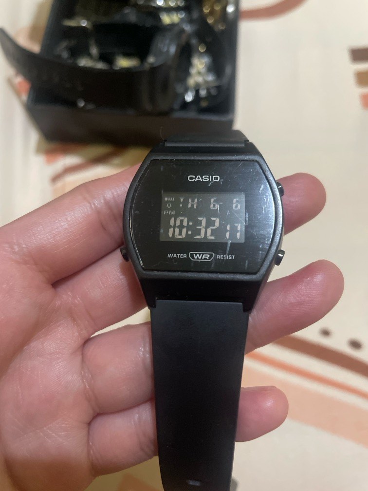 Casio LW-204-1BF Standard digital watch, Women's Fashion, Watches ...