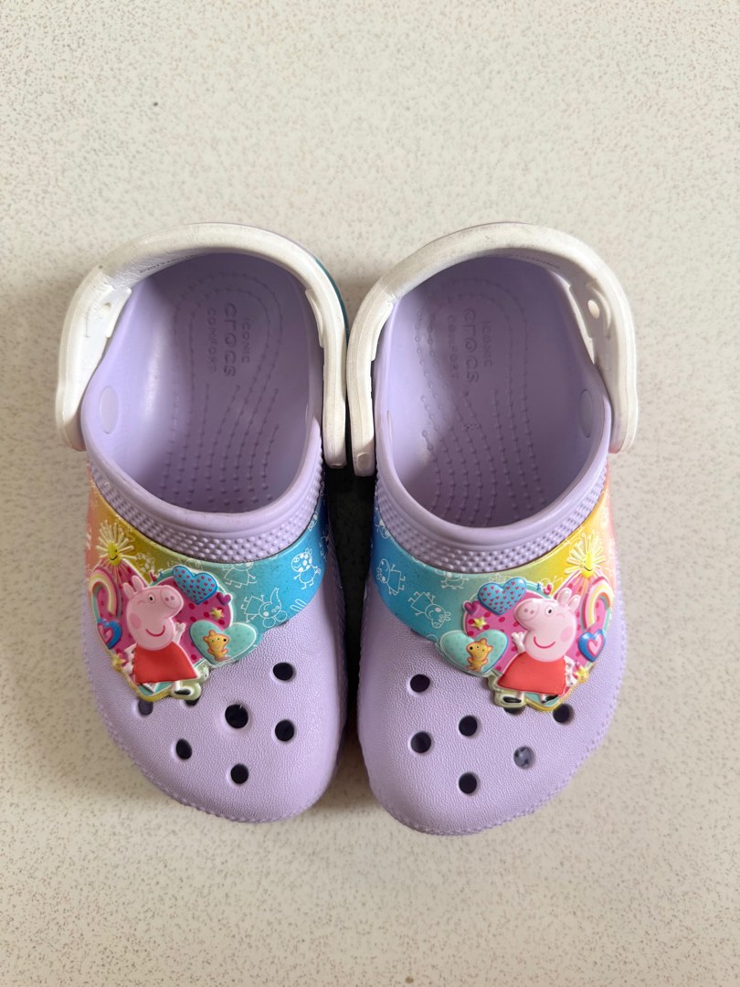 Crocs Peppa Pig original, Babies & Kids, Babies & Kids Fashion on Carousell