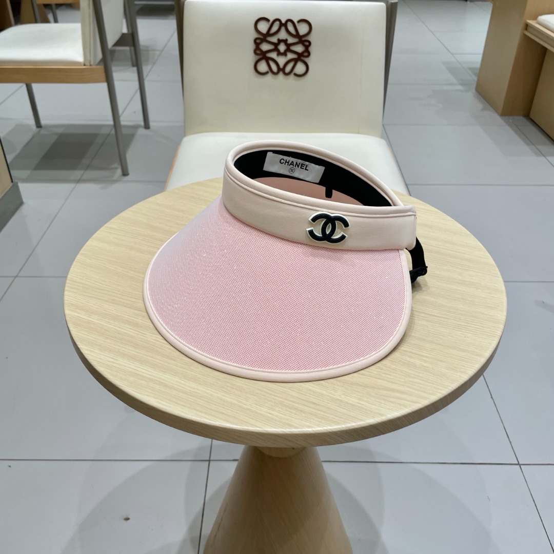 Duck tongue baseball cap Chane.l, Women's Fashion, Watches ...