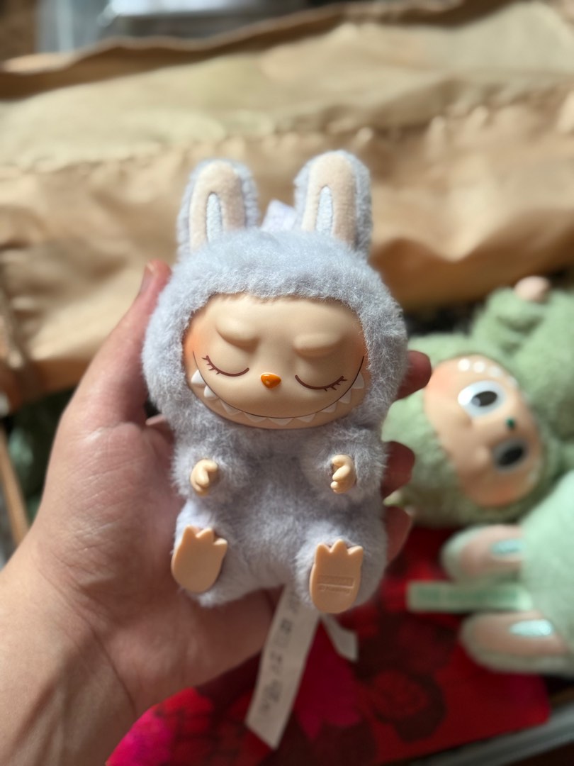 Labubu V2 - Zizi, Hobbies & Toys, Collectibles & Memorabilia, Fan ...