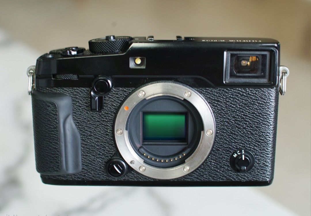 Legendary Fujifilm X-Pro2 Box Set, Photography, Cameras on Carousell