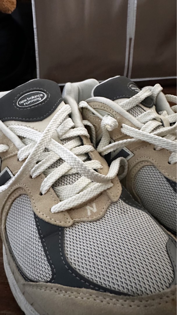 NEW BALANCE 2002r with BOX, Men's Fashion, Footwear, Sneakers on Carousell