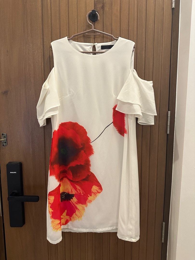 NON-NEGOTIABLE PRICE | PAPERDOLLS Bakuna Sleeves Dress in XL, Women's ...