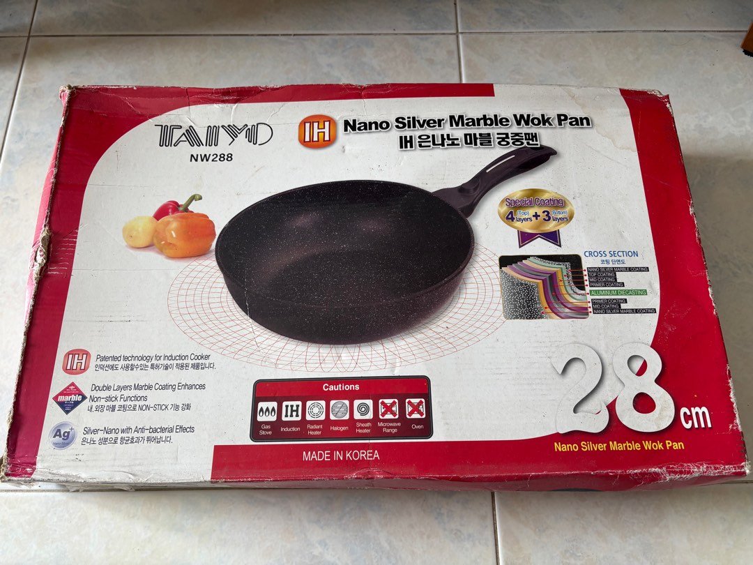 Taiyo nano silver wok pan, Furniture & Home Living, Kitchenware ...