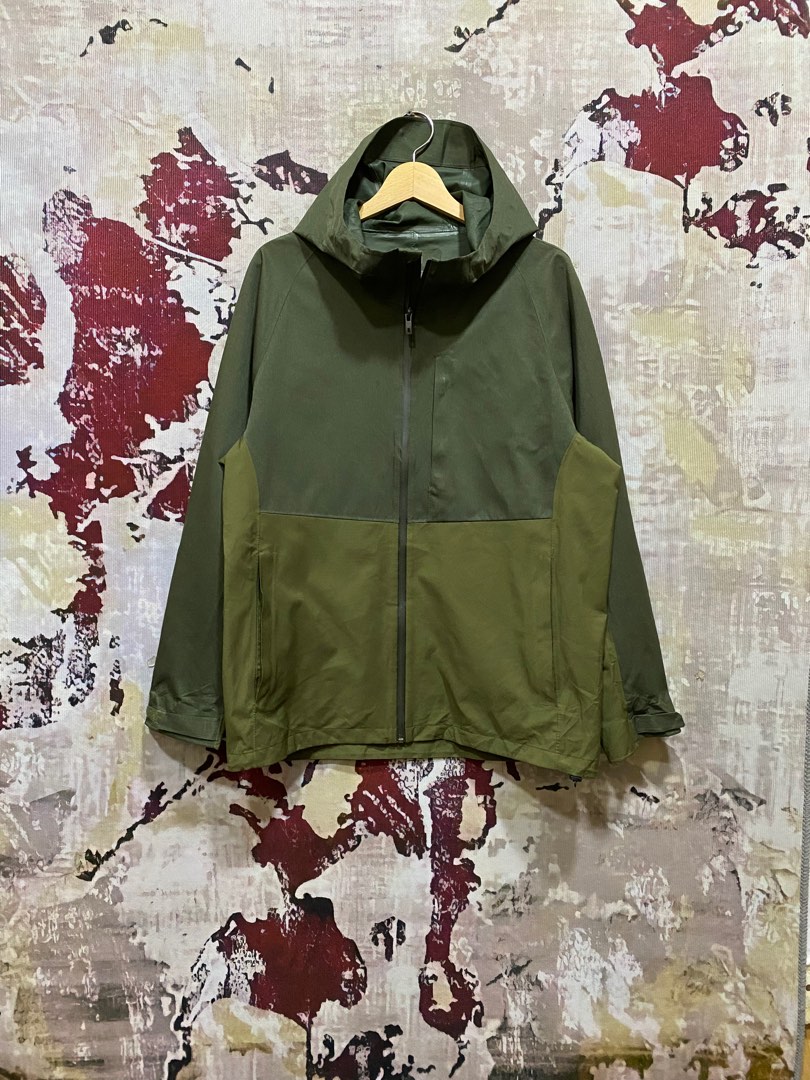 Uniqlo Blocktech Jacket, Men's Fashion, Coats, Jackets and Outerwear on ...