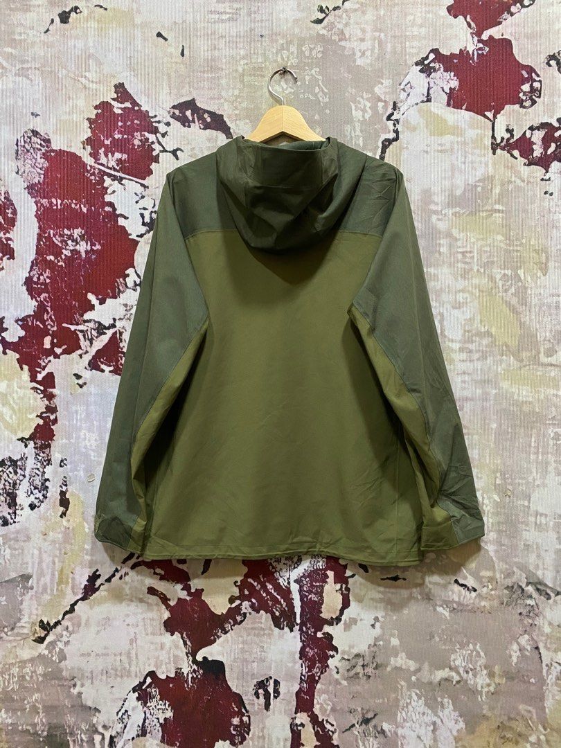 Uniqlo Blocktech Jacket, Men's Fashion, Coats, Jackets and Outerwear on ...